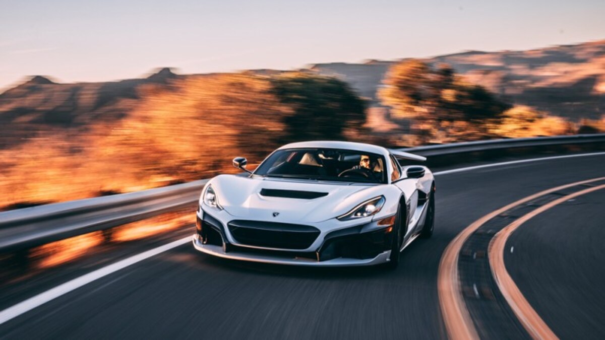 The 25 Fastest Cars in the World in 2024, Ranked - Luxury Cars Mag