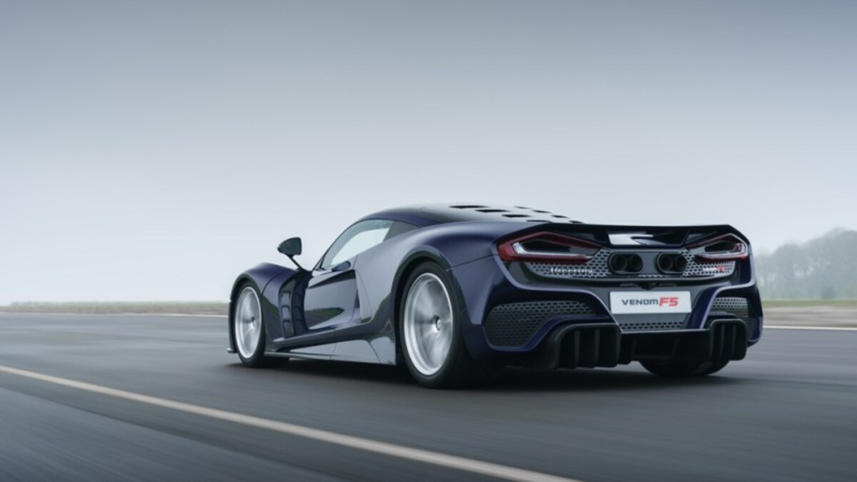 The 25 Fastest Cars in the World in 2024, Ranked - Luxury Cars Mag