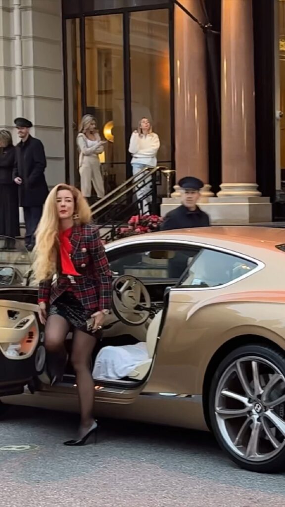 Stunning BENTLEY & Elegant Woman Driving a Super Luxury Car in Monaco ...